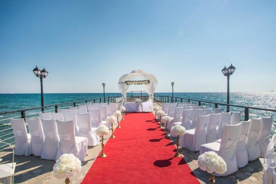 The perfect beach wedding venue in Cyprus | Guides for Brides