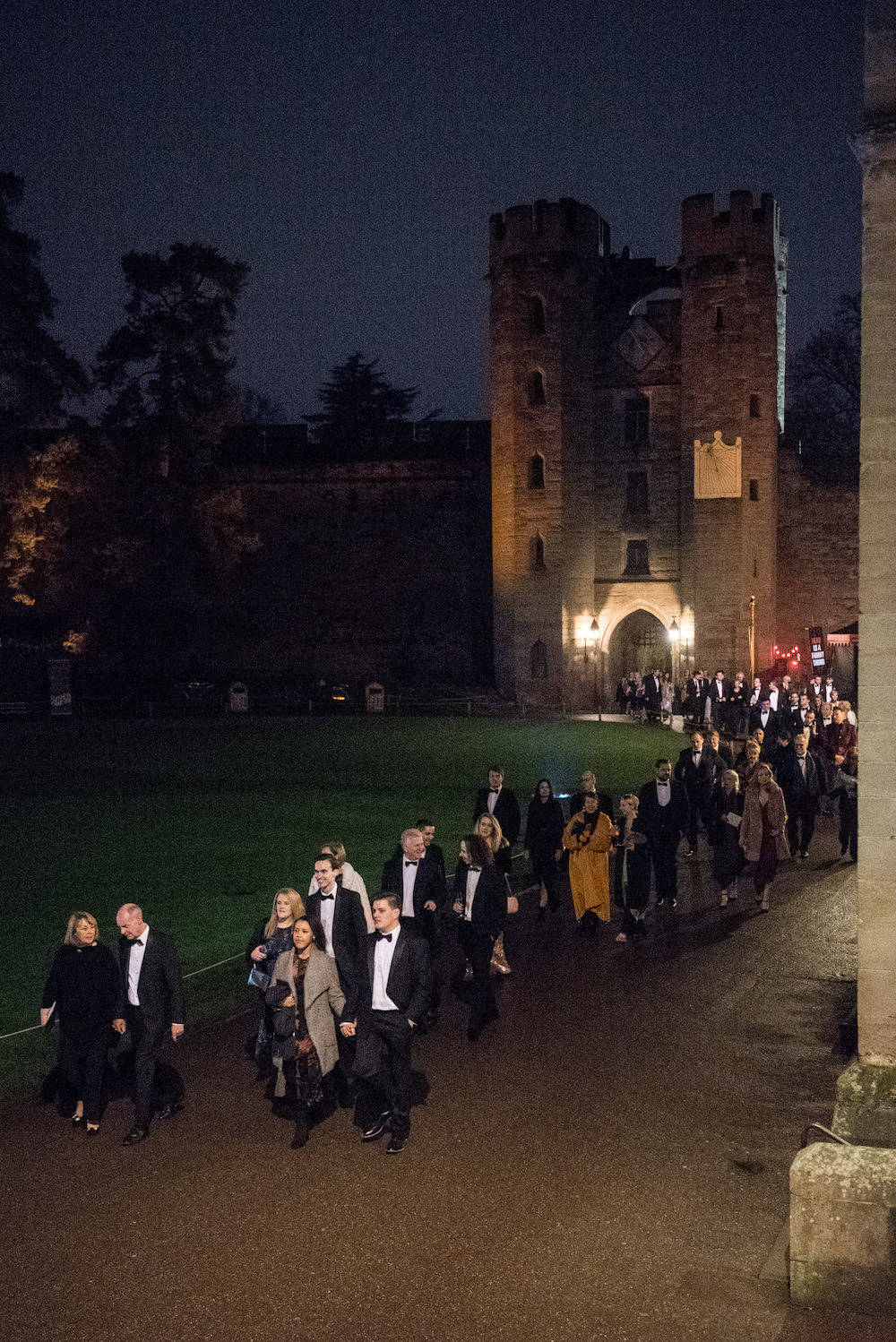 Chelsey and James - An Elegant, Christmas Wedding at Warwick Castle ...