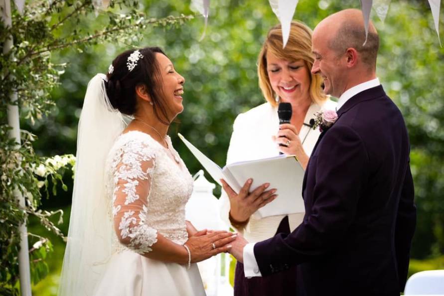 The Ultimate Guide to Celebrants and Celebrant-led Ceremonies | Guides ...