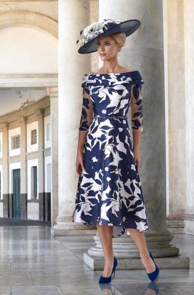 An Essential Guide to Choosing a Mother of the Bride Outfit | Guides ...