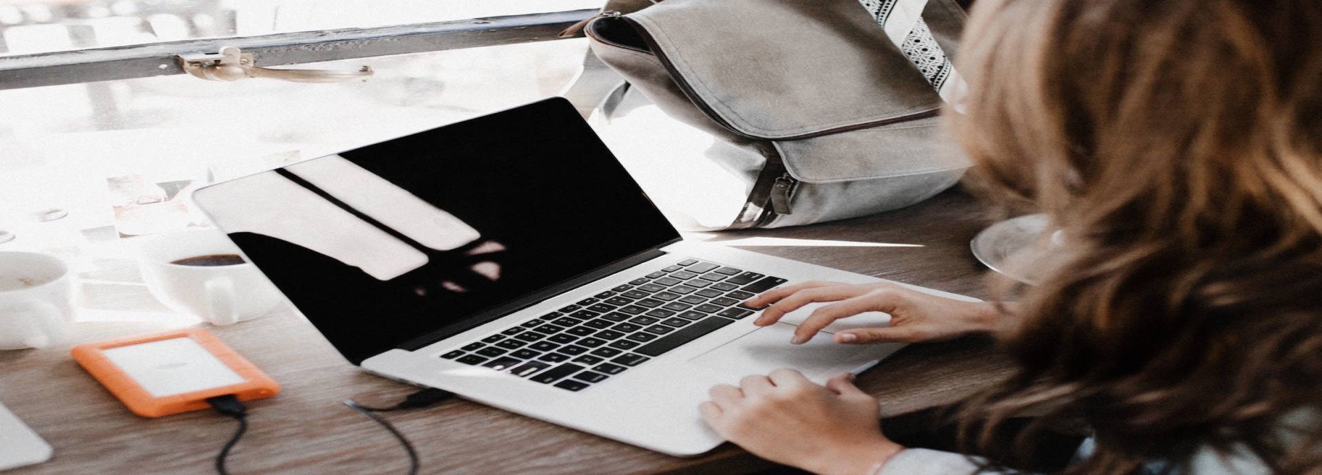 Emailing couples after an open day or wedding fair: Best Practice ...