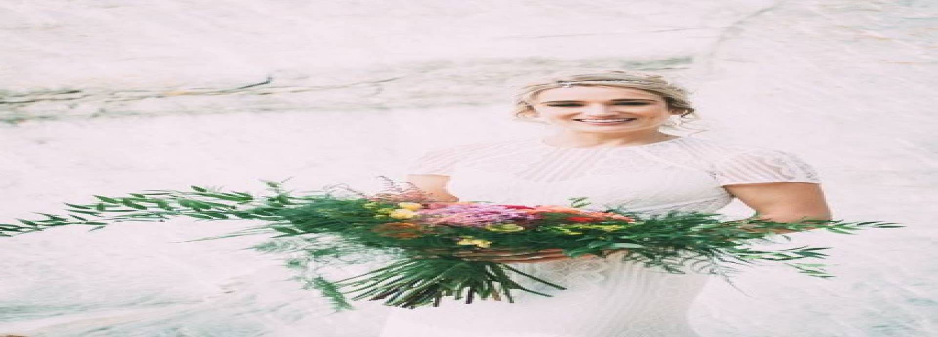 Lisa and Craig - A Boho Wedding by the Beach in Cornwall | Guides for ...