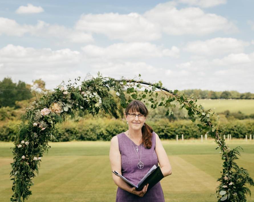 The Ultimate Guide to Celebrants and Celebrant-led Ceremonies | Guides ...