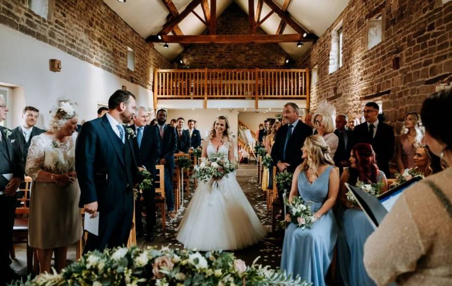 The Ultimate Guide to Celebrants and Celebrant-led Ceremonies | Guides ...