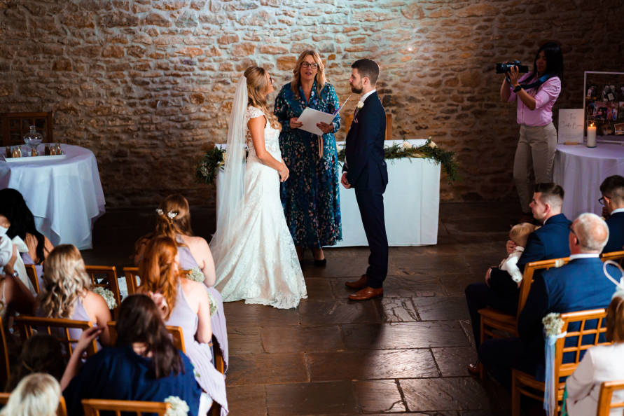 The Ultimate Guide to Celebrants and Celebrant-led Ceremonies | Guides ...