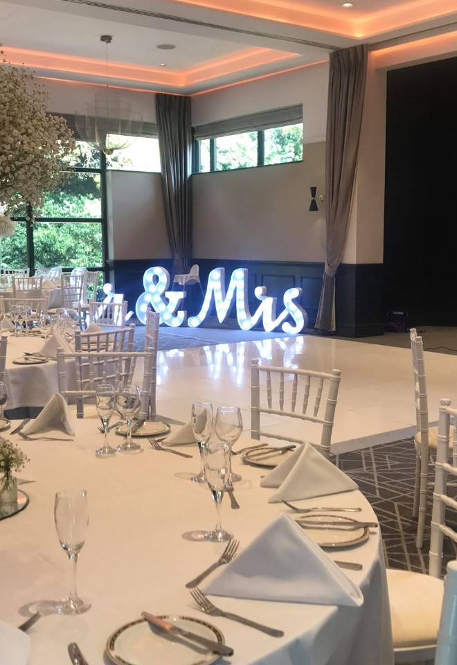 Denham Grove Wedding Venues in Buckinghamshire | Guides for Brides