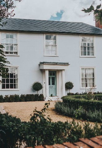 Vaulty Manor Wedding Venue Essex | Guides for Brides