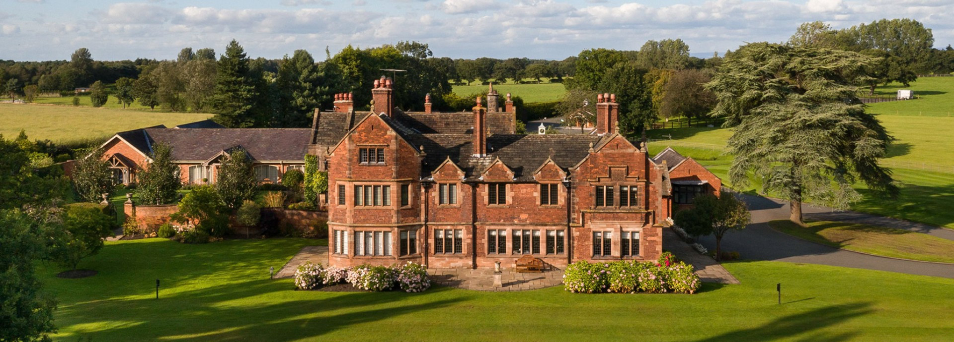 Colshaw Hall Venues in Cheshire | Guides for Brides
