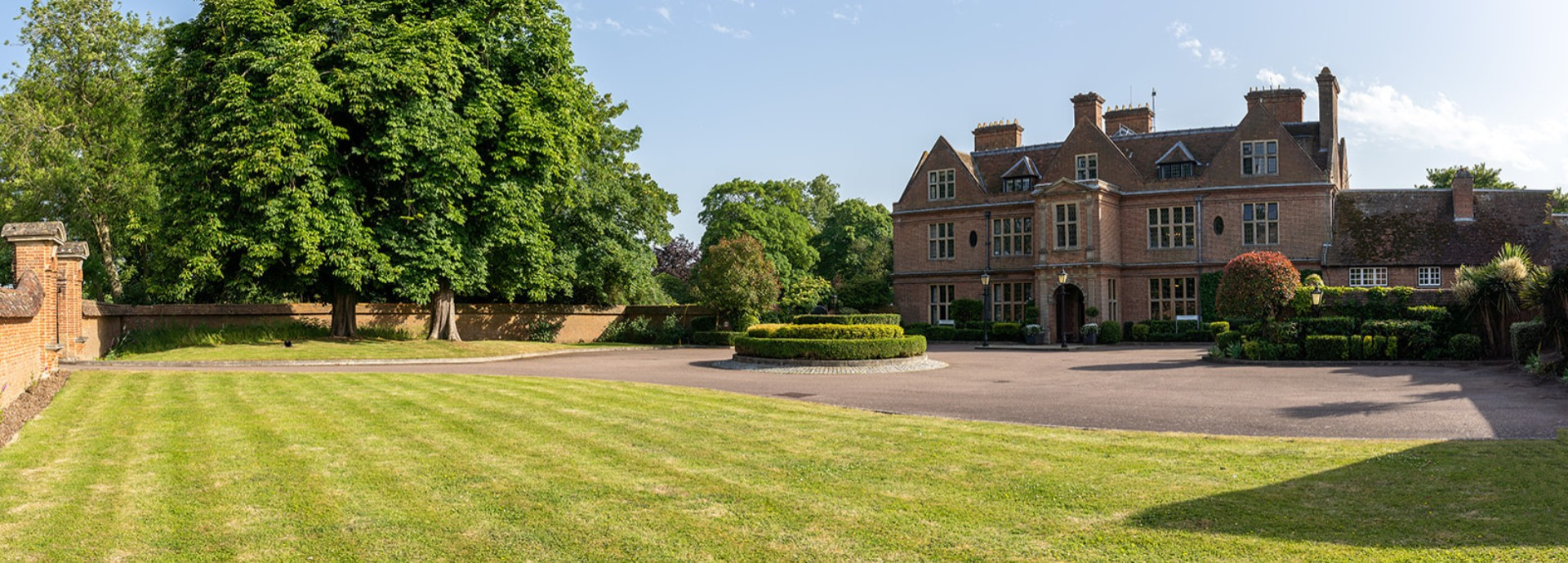 Horwood House Hotel Venues in Buckinghamshire | Guides for Brides