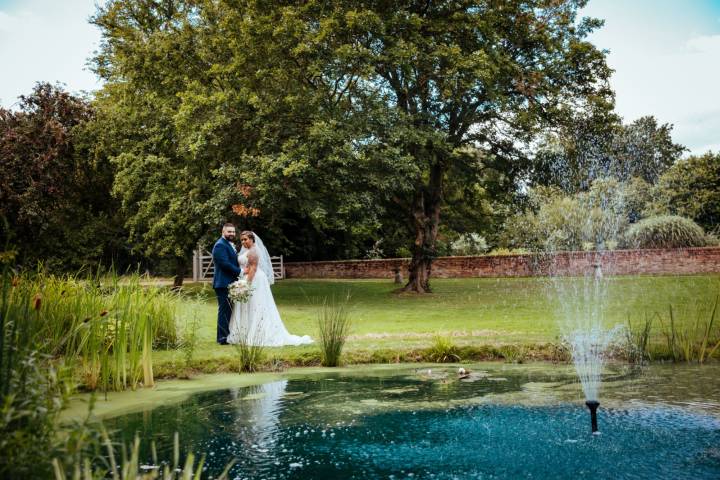 Houchins, Wedding Venue in Essex | Guides for Brides
