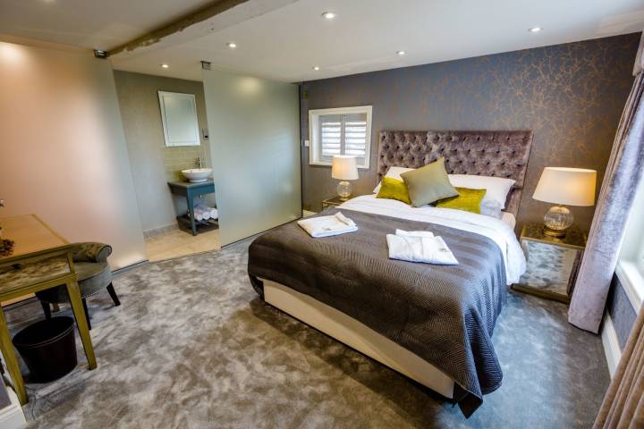 Vaulty Manor Wedding Venue Essex | Guides for Brides