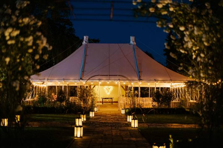 Houchins, Wedding Venue in Essex | Guides for Brides