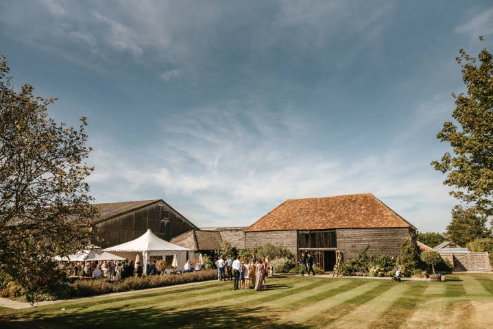 Stokes Farm Barn Venues in Berkshire | Guides for Brides