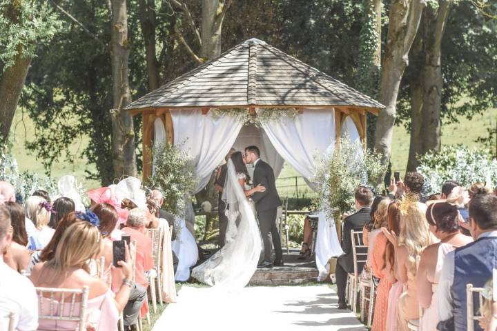 Tyn Dwr Hall, Wedding Venue in Denbighshire | Guides for Brides