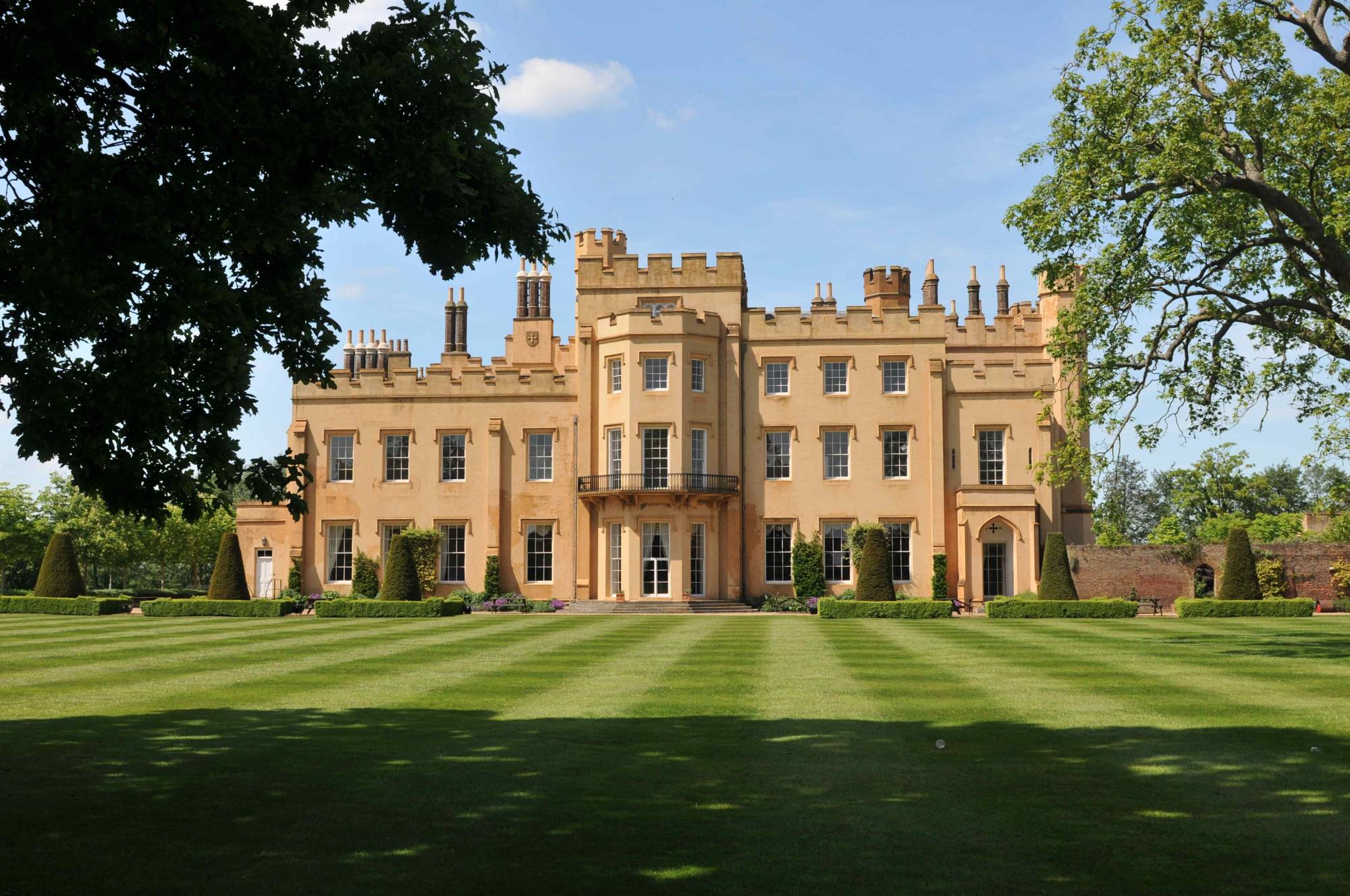 Ditton Manor Wedding Venues in Berkshire | Guides for Brides