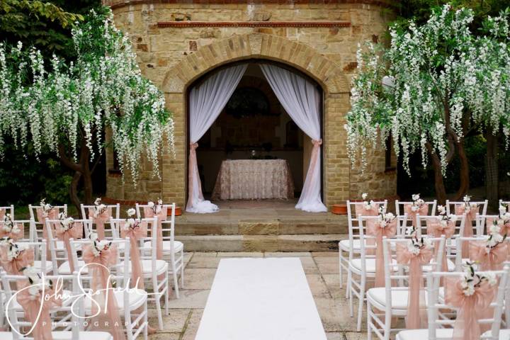 The Ravenswood, Wedding Venue in Sussex - West | Guides for Brides