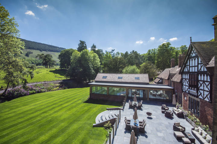 Tyn Dwr Hall, Wedding Venue in Denbighshire | Guides for Brides